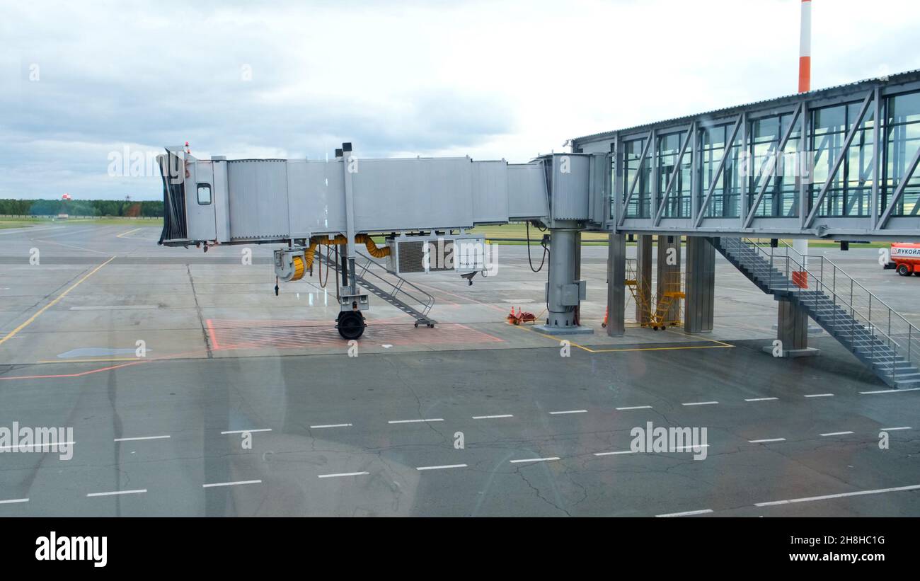 Telescopic staircase at the airport. Aircraft telescopic ladder: Moscow ...