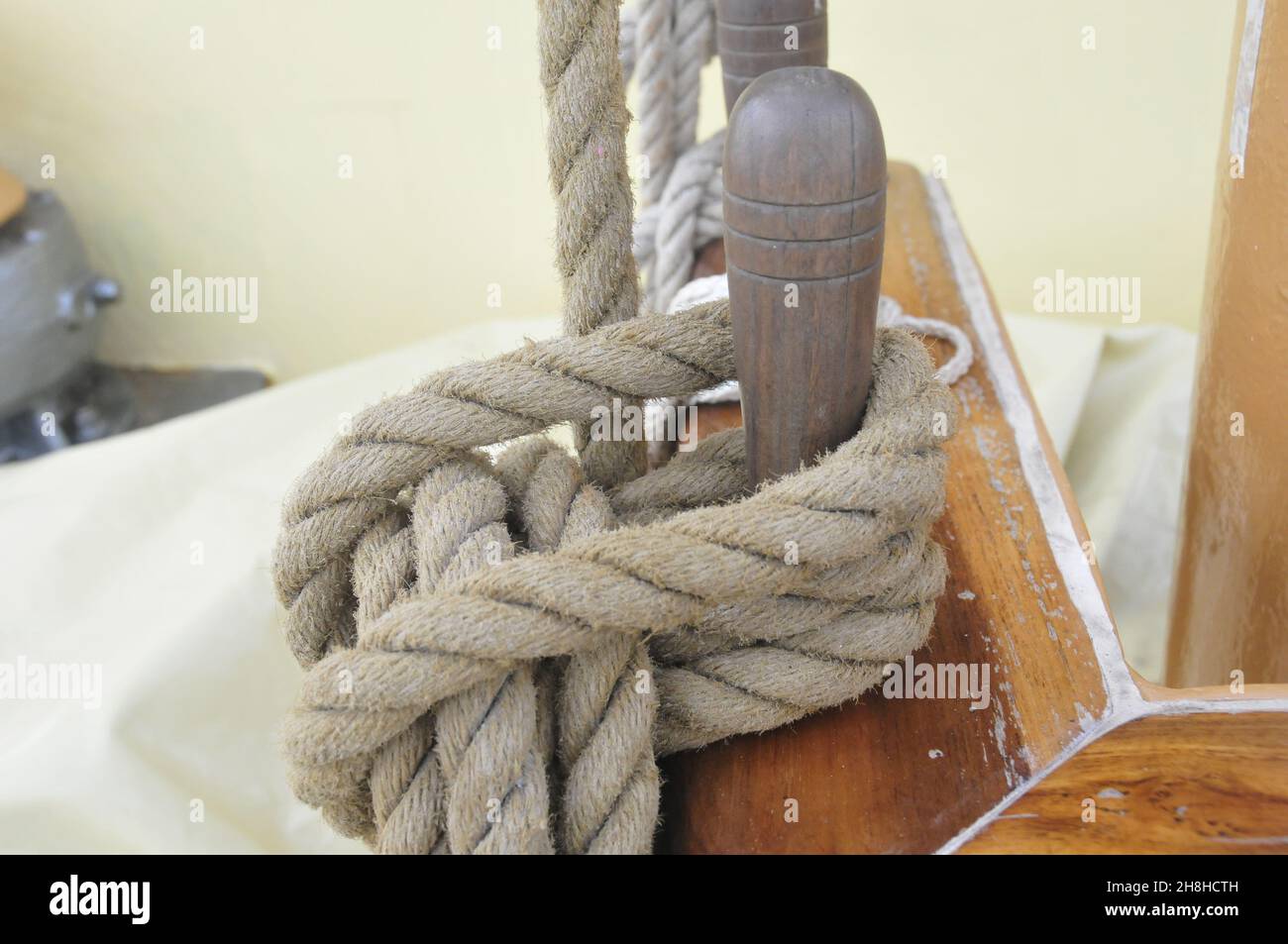 Document board with ropes on sailing ship Stock Photo - Alamy