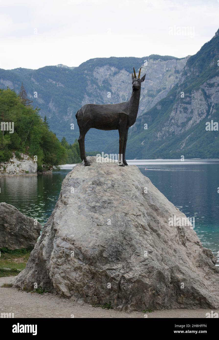 Gold horn monument hi-res stock photography and images - Alamy