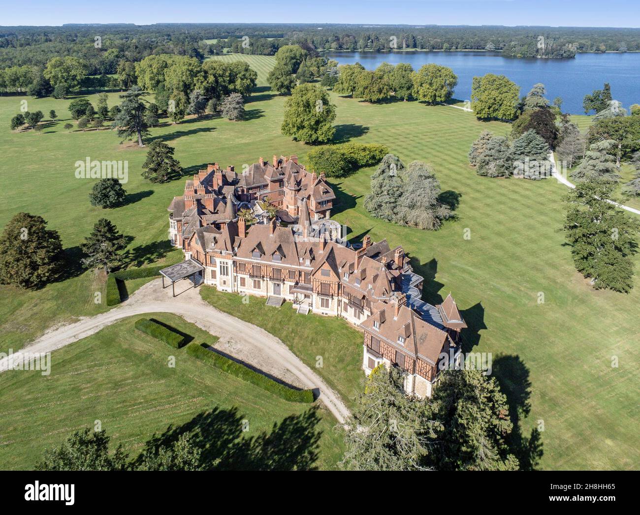 Norman style castle hi-res stock photography and images - Alamy