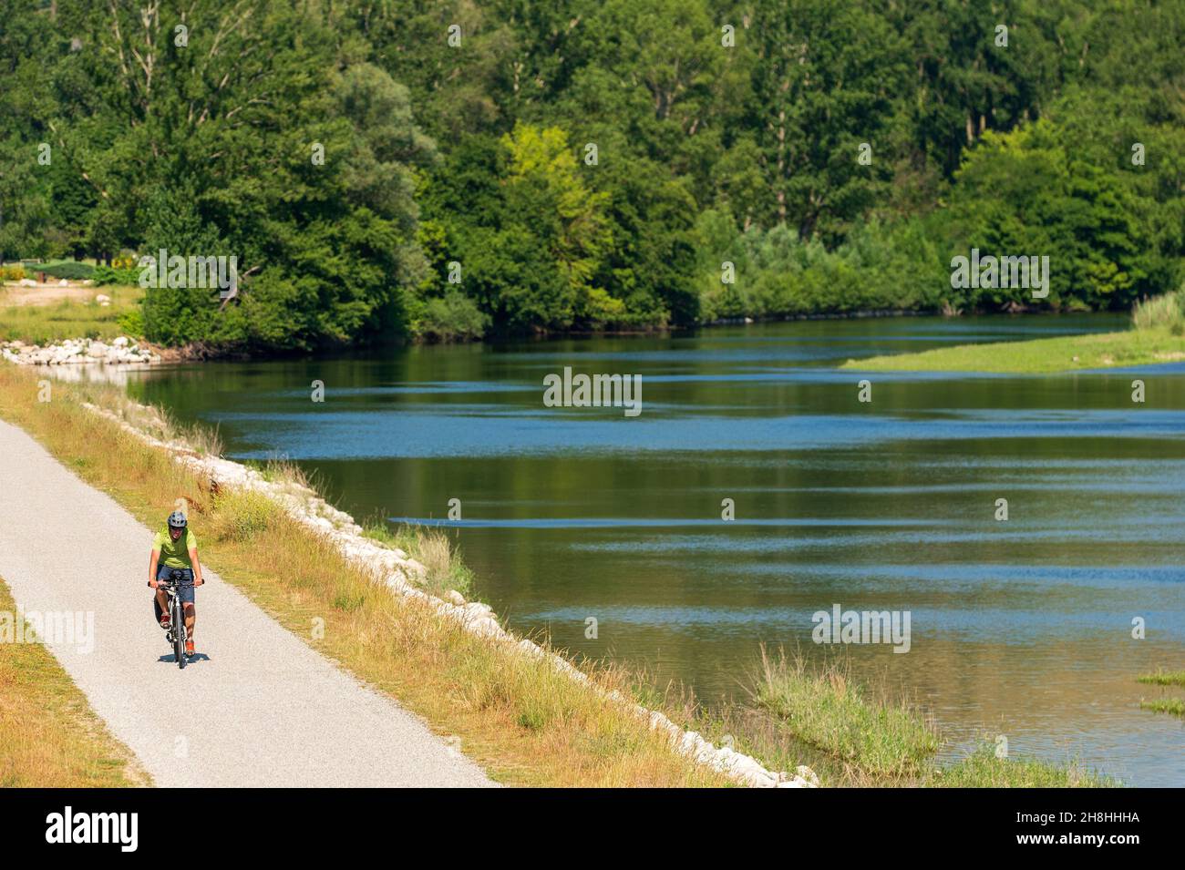 Tournon sur rhone, cycling hi-res stock photography and images - Alamy