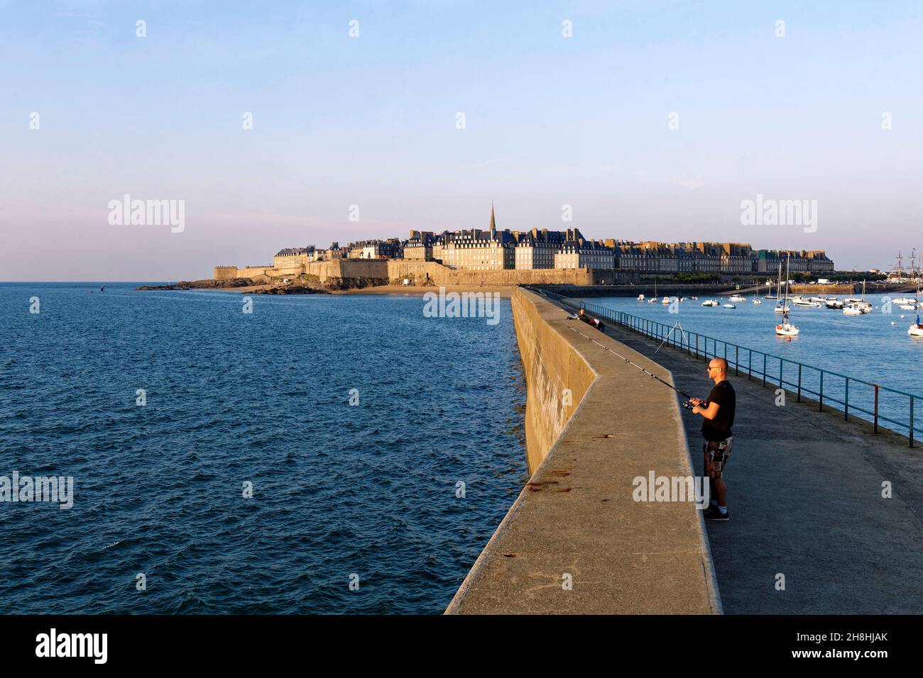 France, Ille et Vilaine, Cote d'Emeraude (Emerald Coast), Saint Malo ...