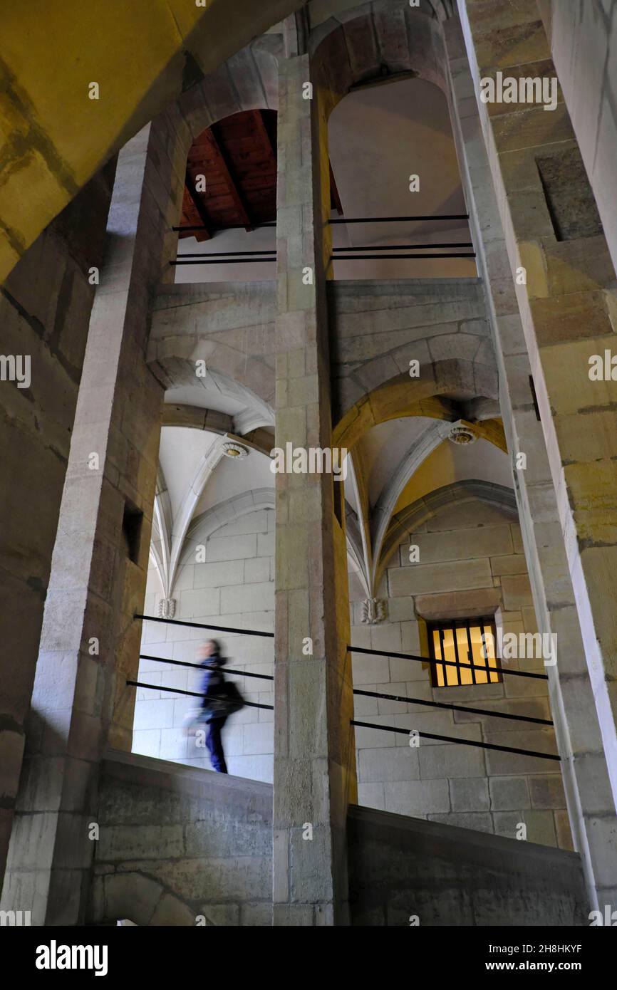 Early 15th century courtyard hi-res stock photography and images - Alamy