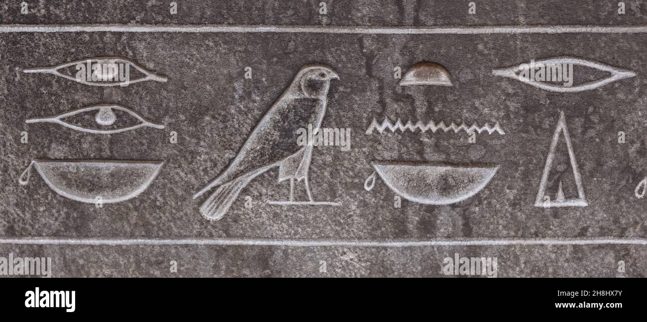 Ancient egyptian tomb drawing hi-res stock photography and images - Alamy