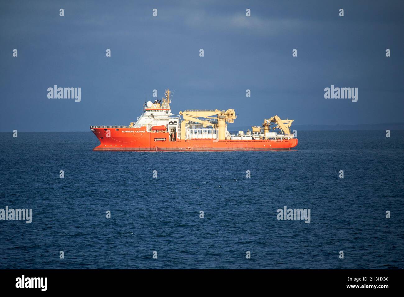 Cable laying vessel uk hi-res stock photography and images - Alamy