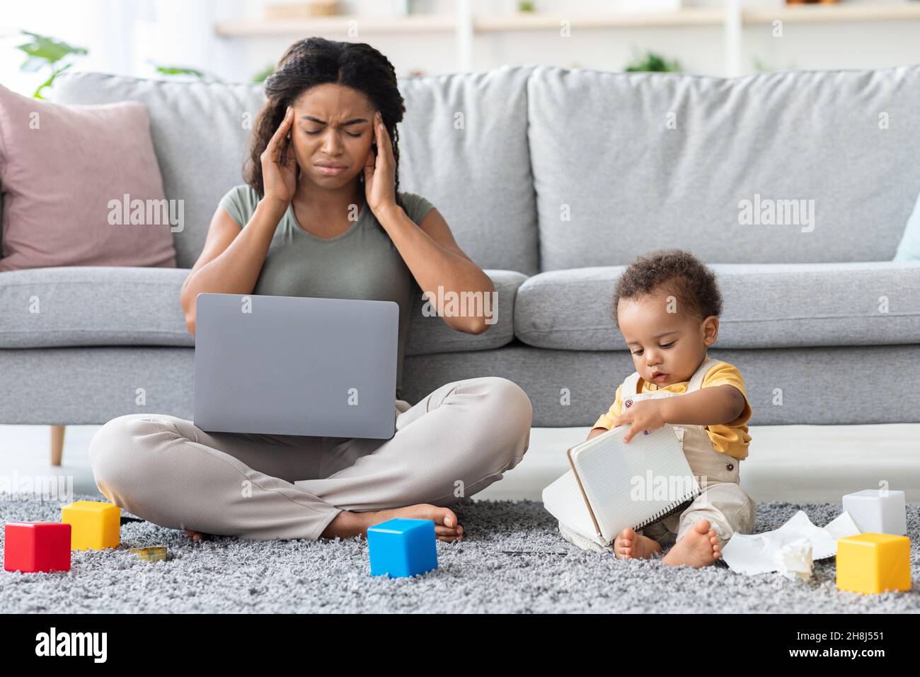 Female child stress computer hi-res stock photography and images - Alamy