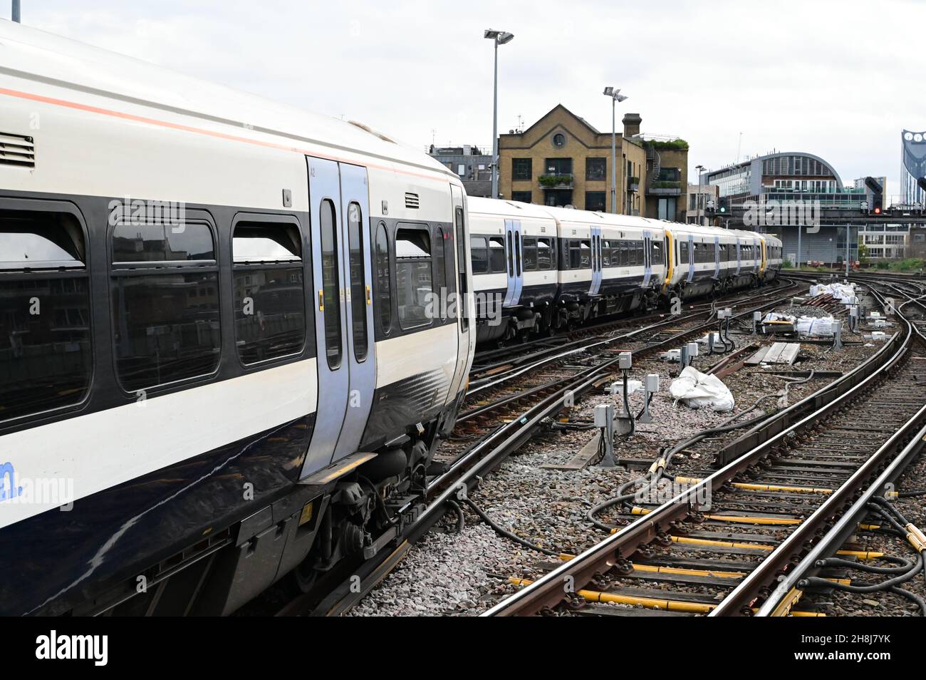 465 class train hi-res stock photography and images - Alamy