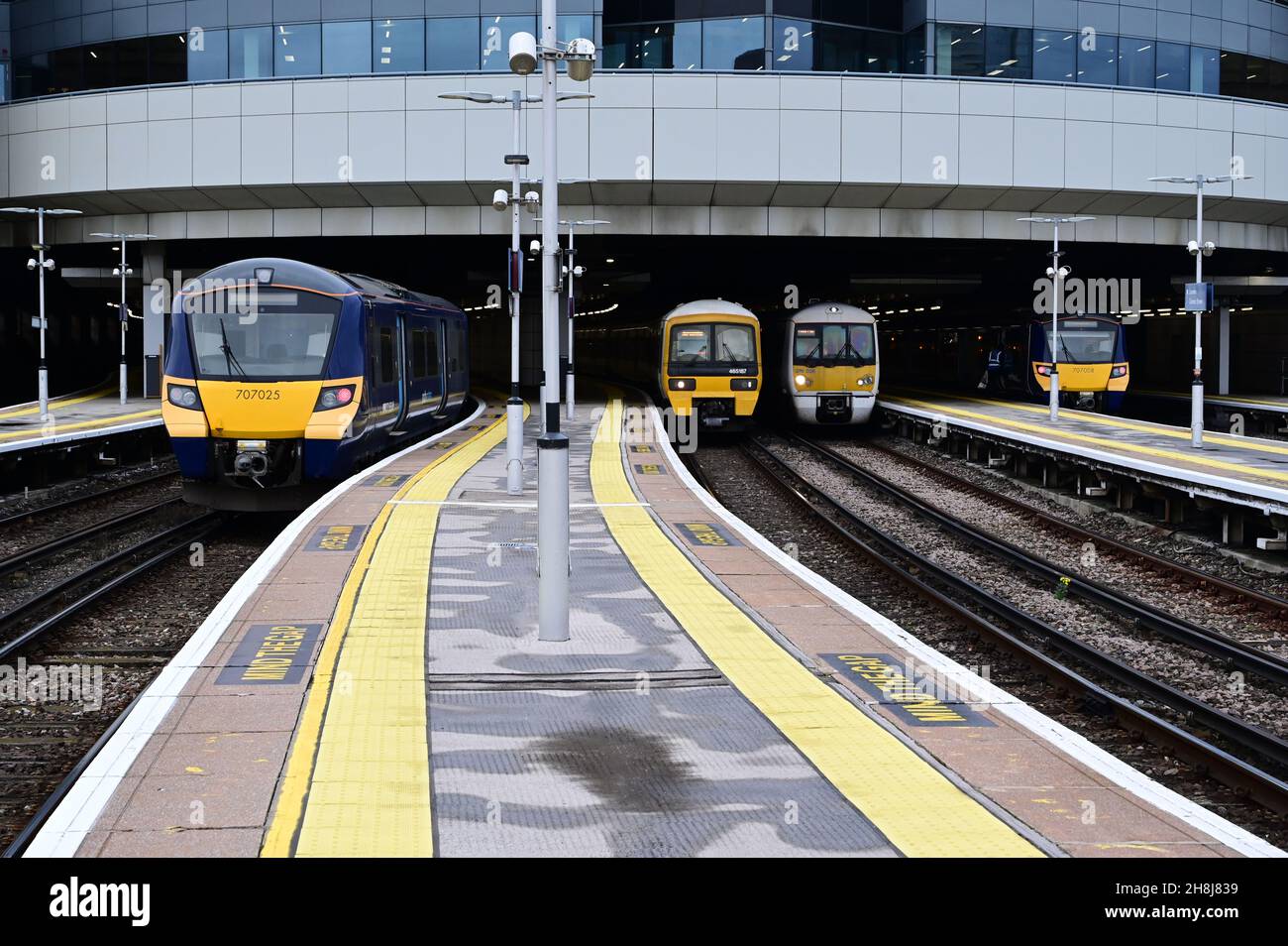 four trains at Cannon street station in London Stock Photo - Alamy