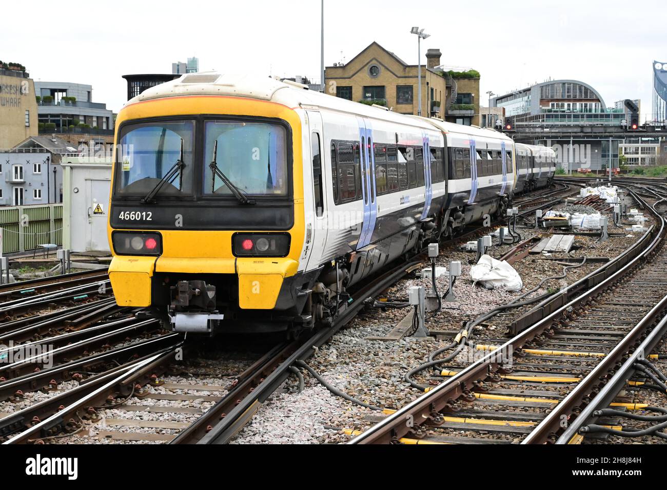 465 class train hi-res stock photography and images - Alamy