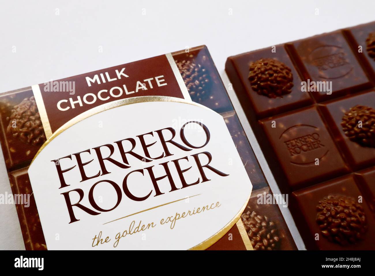FERRERO ROCHER premium Chocolate bar Stock Photo - Alamy