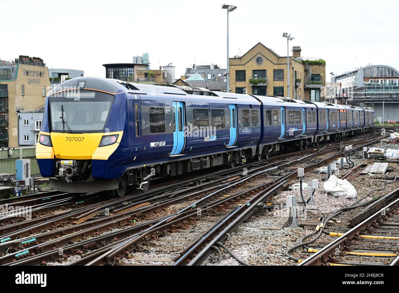 Southeastern rail 707 hi-res stock photography and images - Alamy