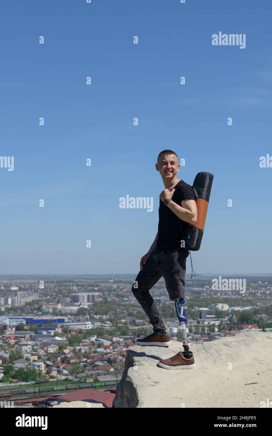 Man carrying a joint hi-res stock photography and images - Alamy