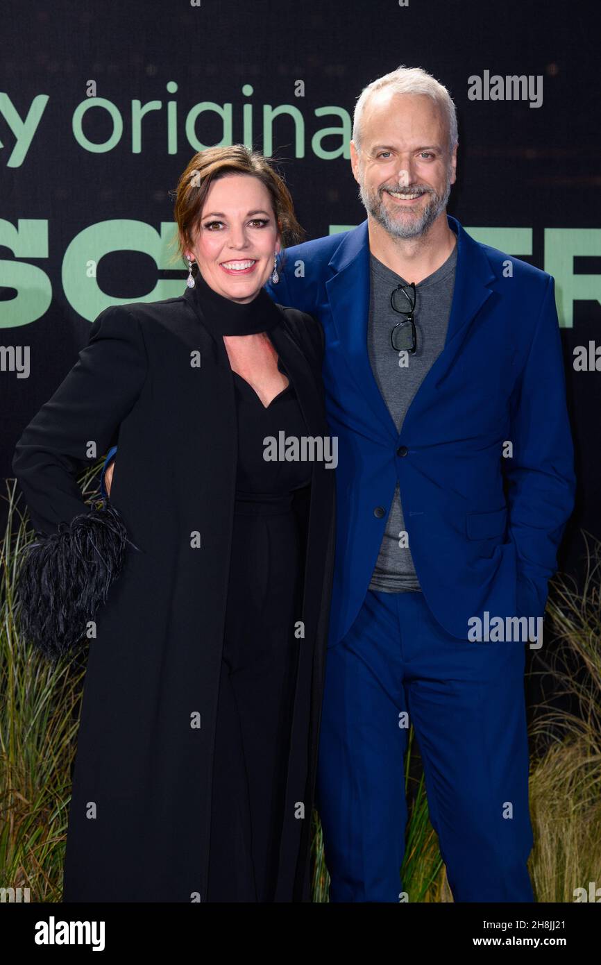 Ed sinclair and olivia coleman hi-res stock photography and images - Alamy