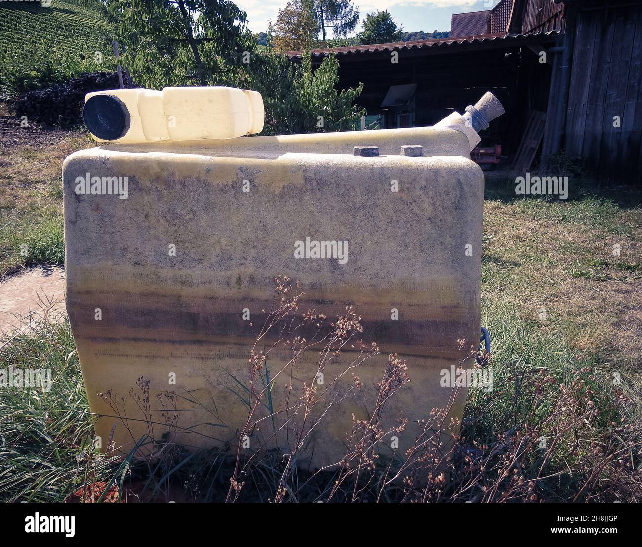 Harvested water tank hi-res stock photography and images - Alamy