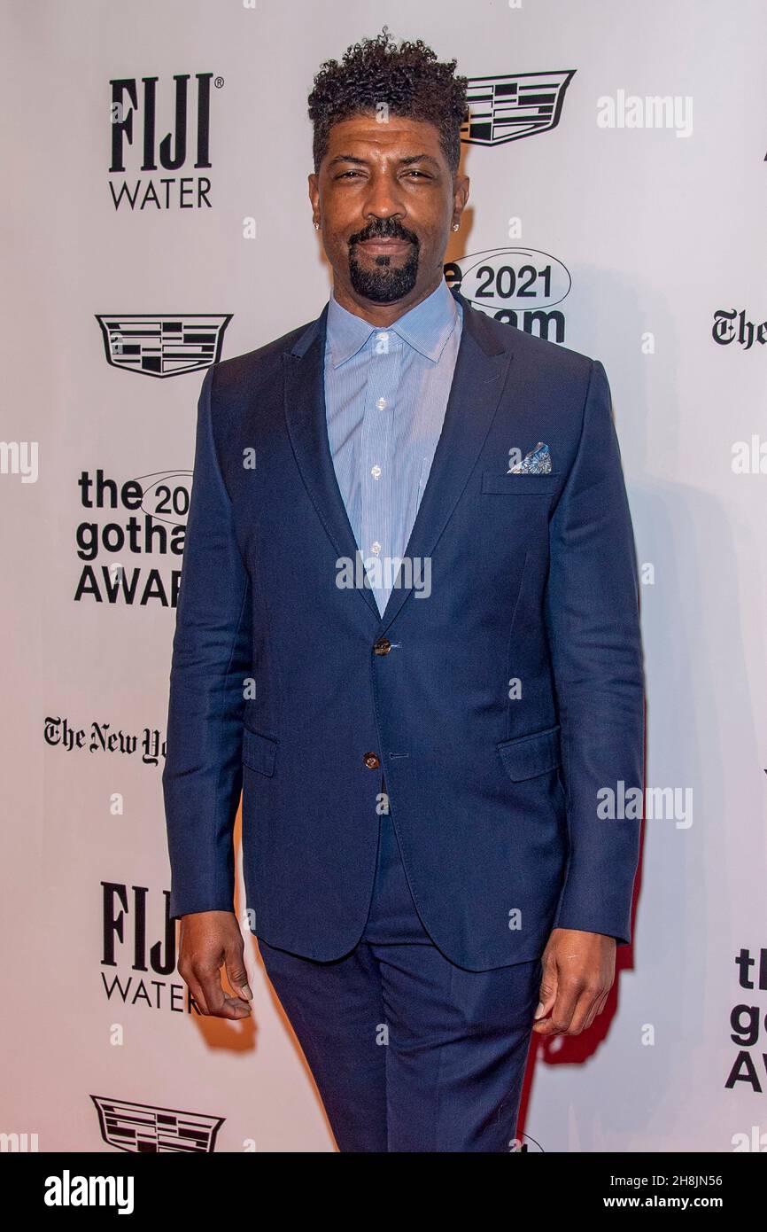 New York, United States. 29th Nov, 2021. Deon Cole attends the 2021 ...