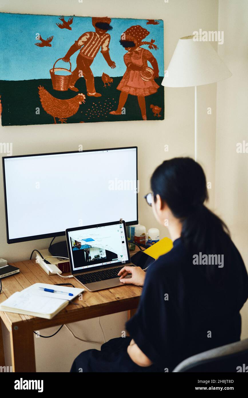 Multiple computer screens home office hi-res stock photography and ...