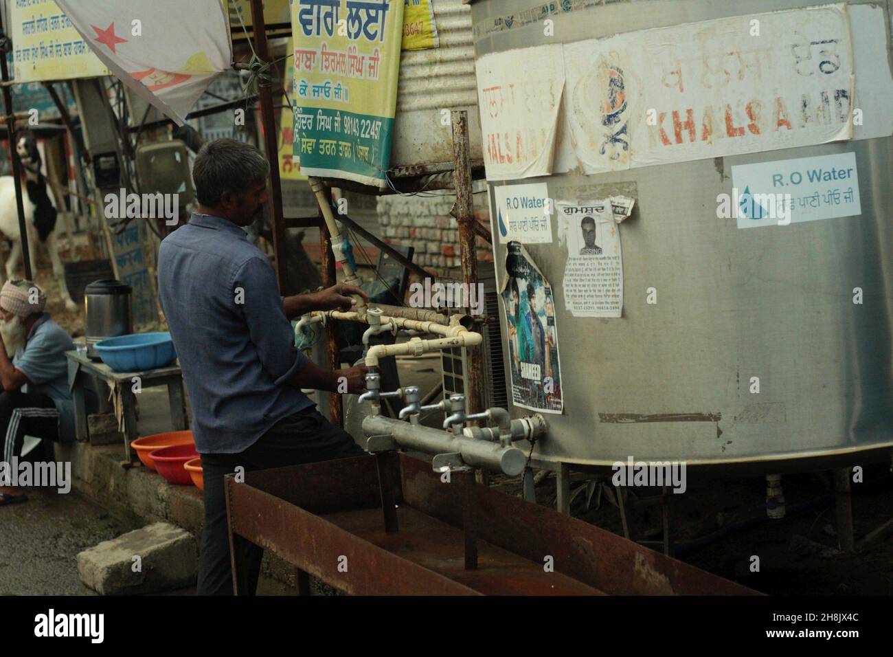 Water tanks punjab hi-res stock photography and images - Alamy
