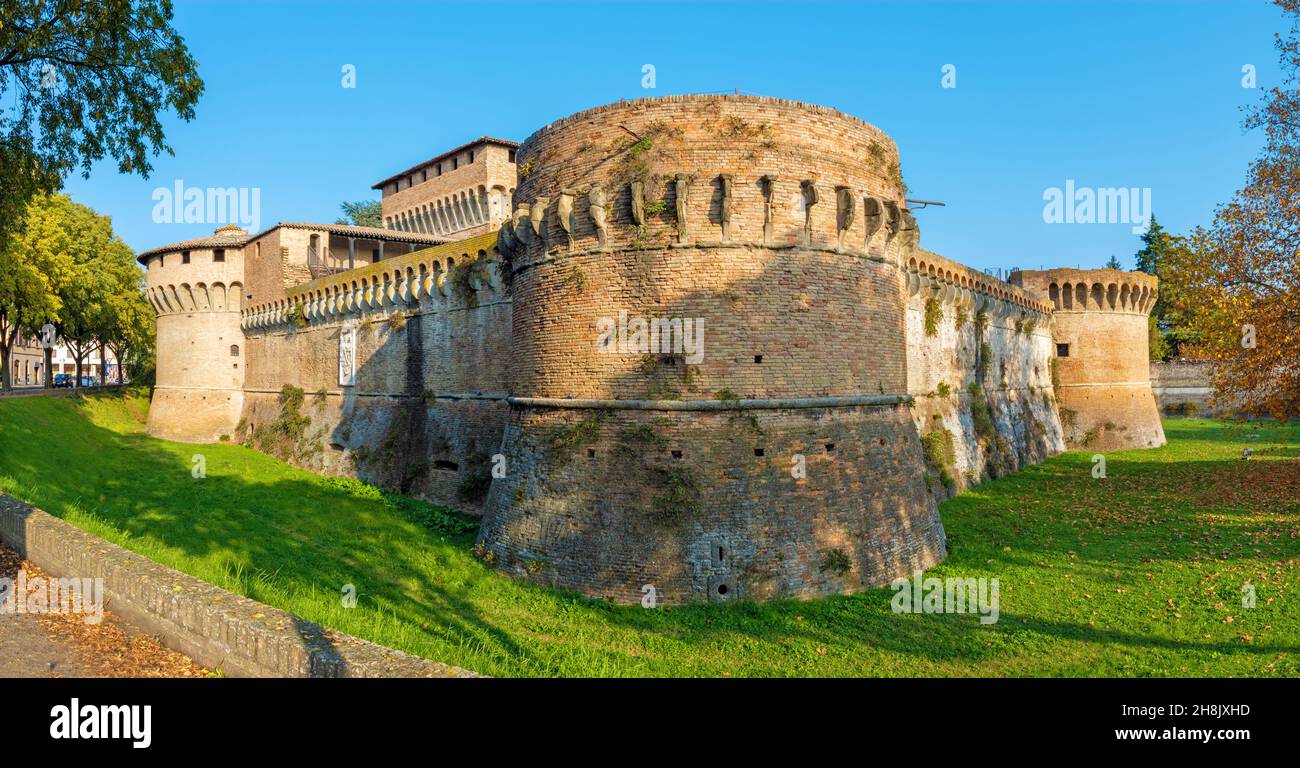 Rocca di ravaldino hi-res stock photography and images - Alamy