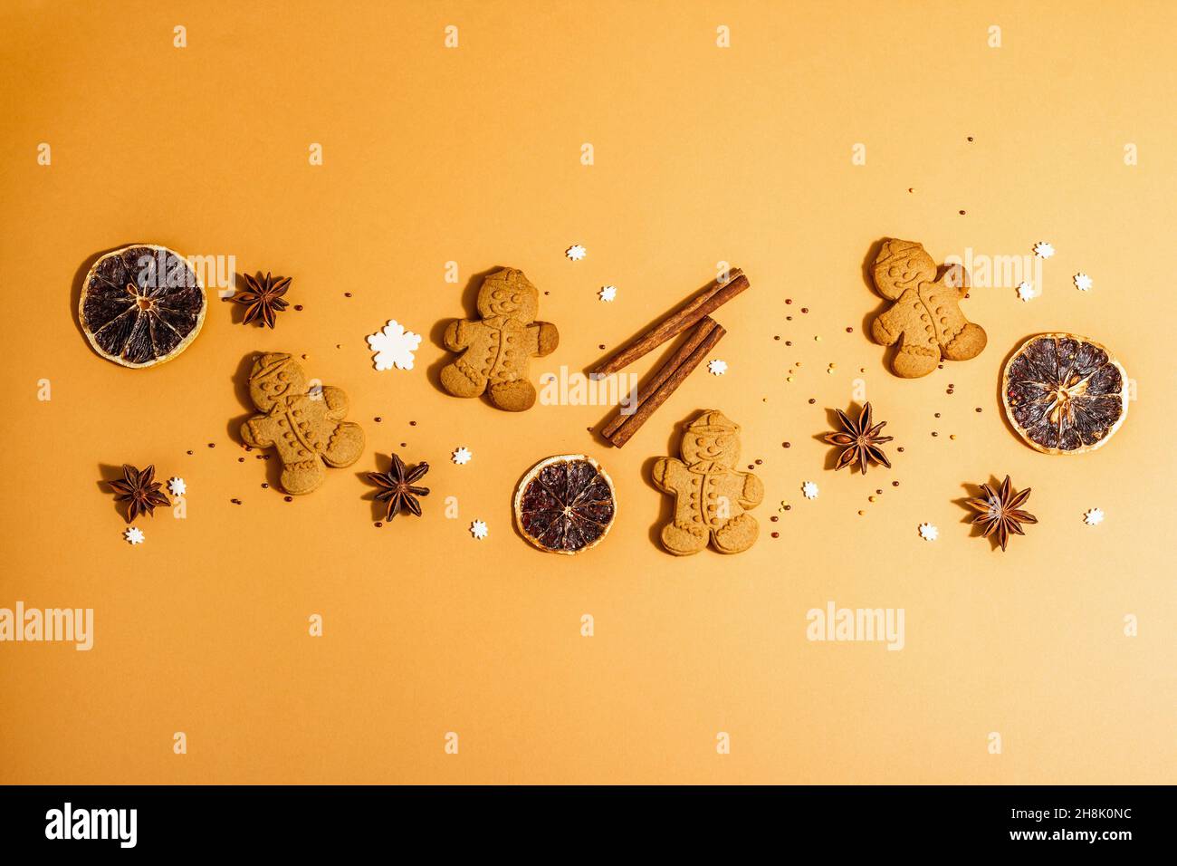 Christmas Gingerbread Men with fragrant spices. Traditional festive New ...