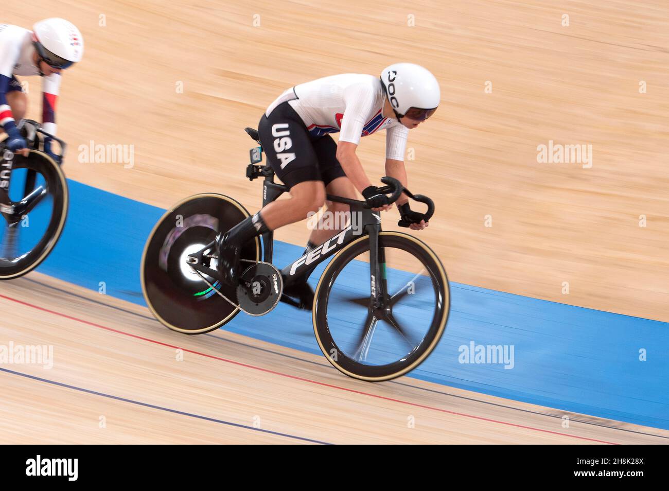 Jennifer Valente of the United States, eventual gold medal winner ...