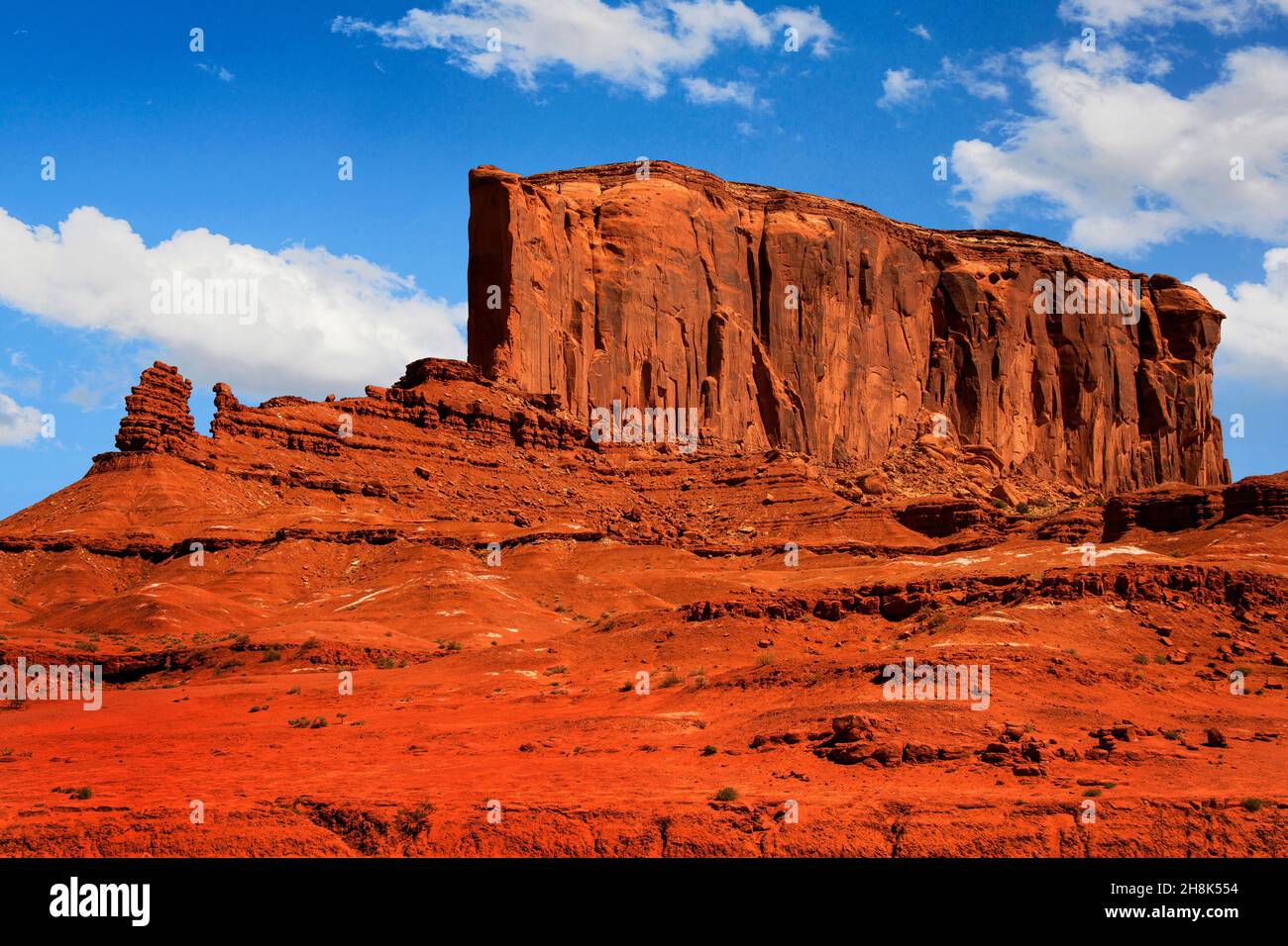 Monument Valley, Colorado Plateau, Arizona-Utah border Stock Photo - Alamy