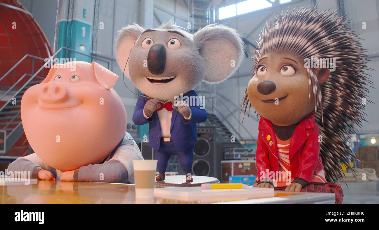 SING 2, from left: Pig Gunter (voice: Nick Kroll), Buster Moon (voice ...