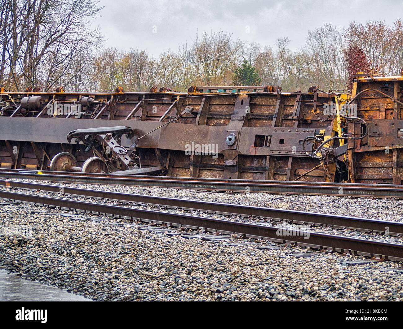 Derailed railway hi-res stock photography and images - Alamy