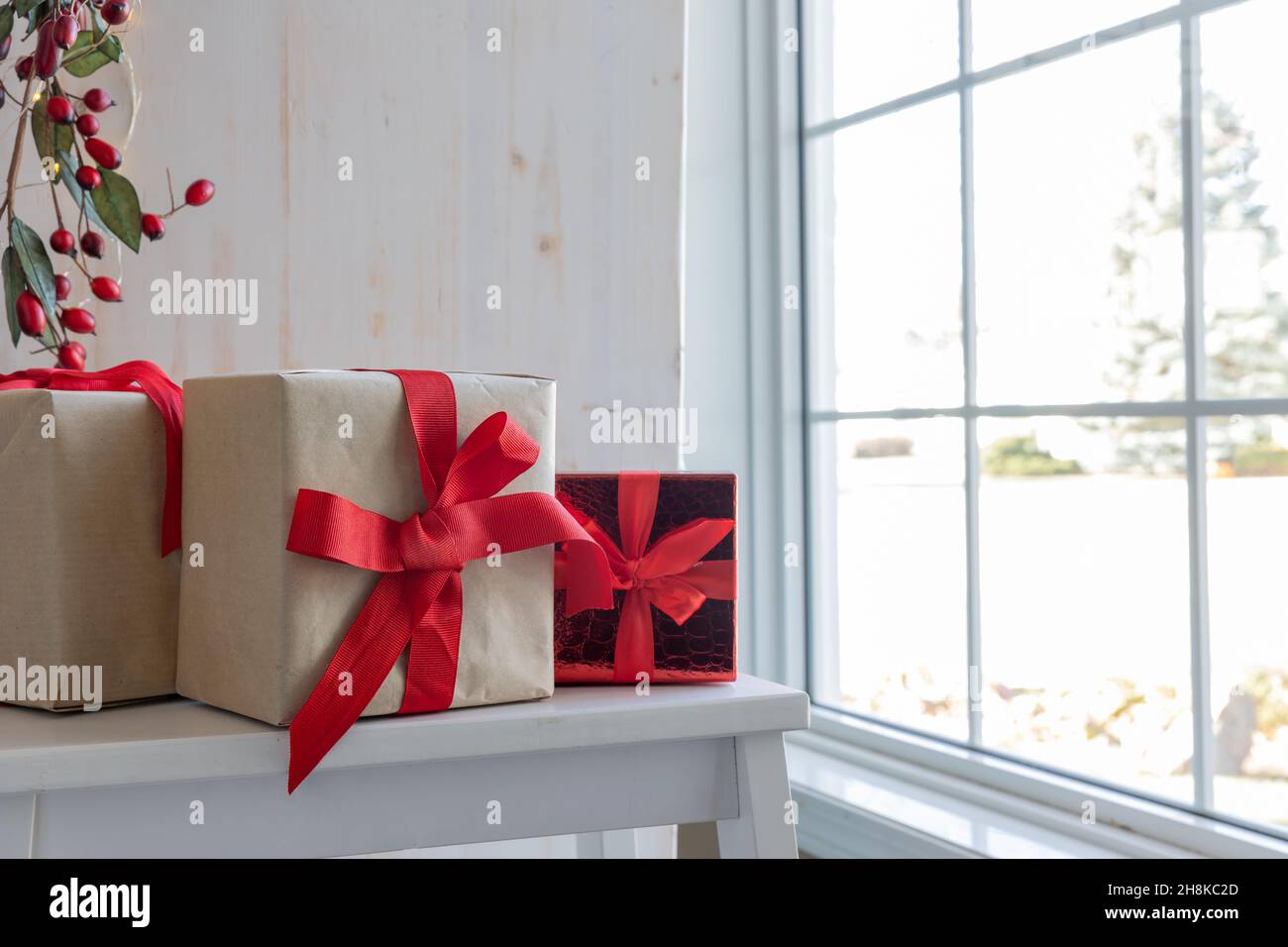 Box bow window hi-res stock photography and images - Alamy