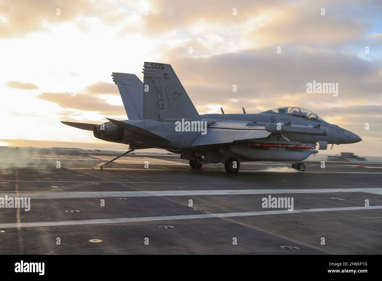 PACIFIC OCEAN (Nov. 17, 2021) An EA-18G Growler, assigned to the ...