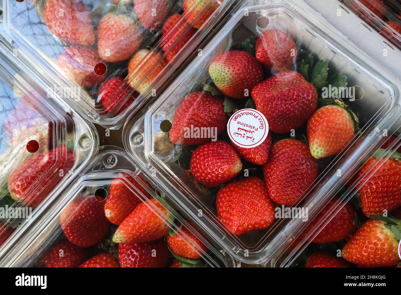 Gaza, Palestine. 30th Nov, 2021. Strawberry boxes ready to be exported ...