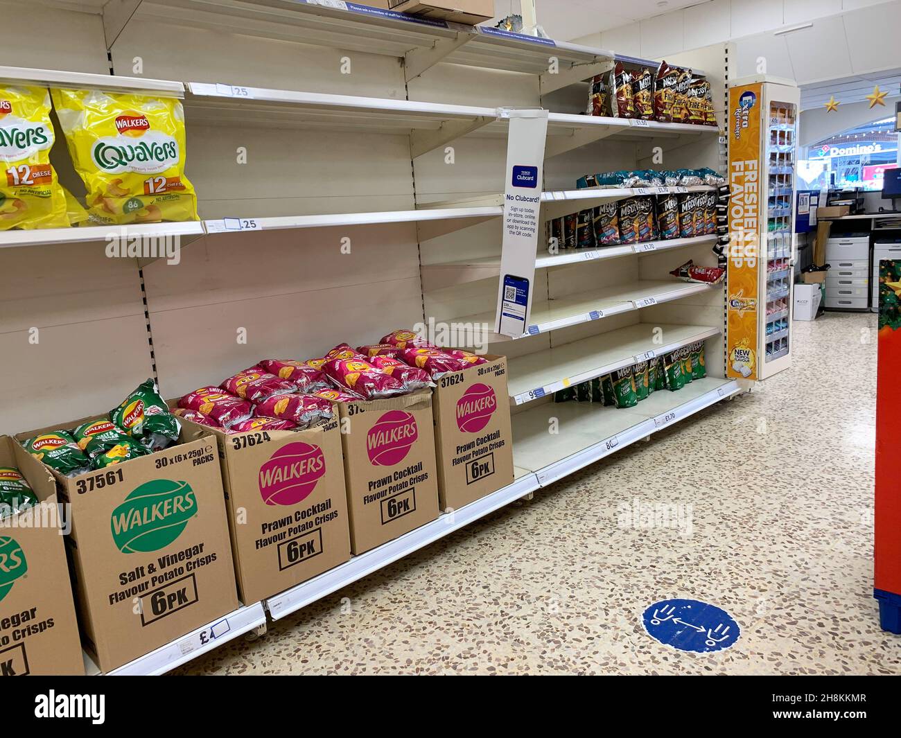 Supply chain delays hi-res stock photography and images - Alamy