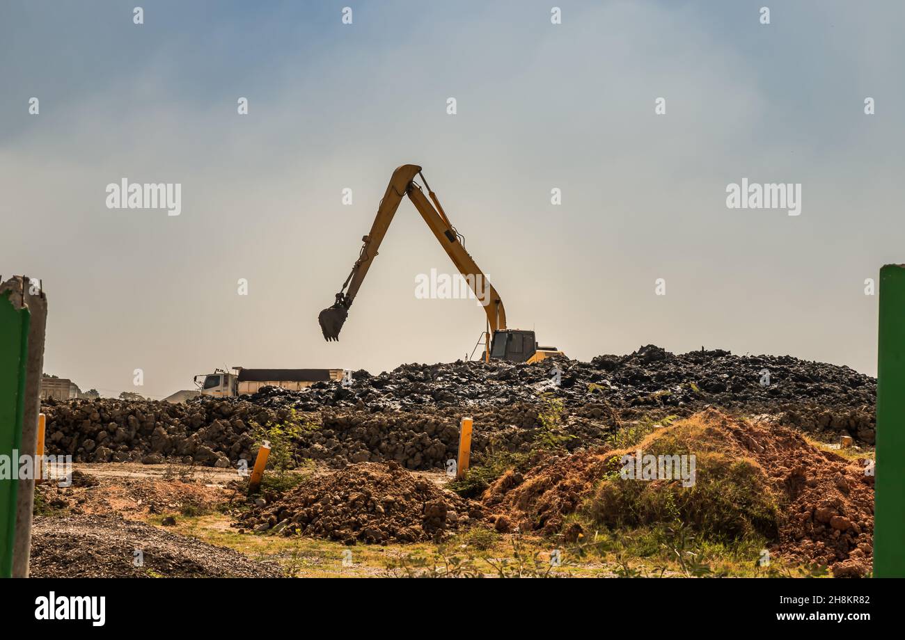 Ordinary Hatchet Excavator