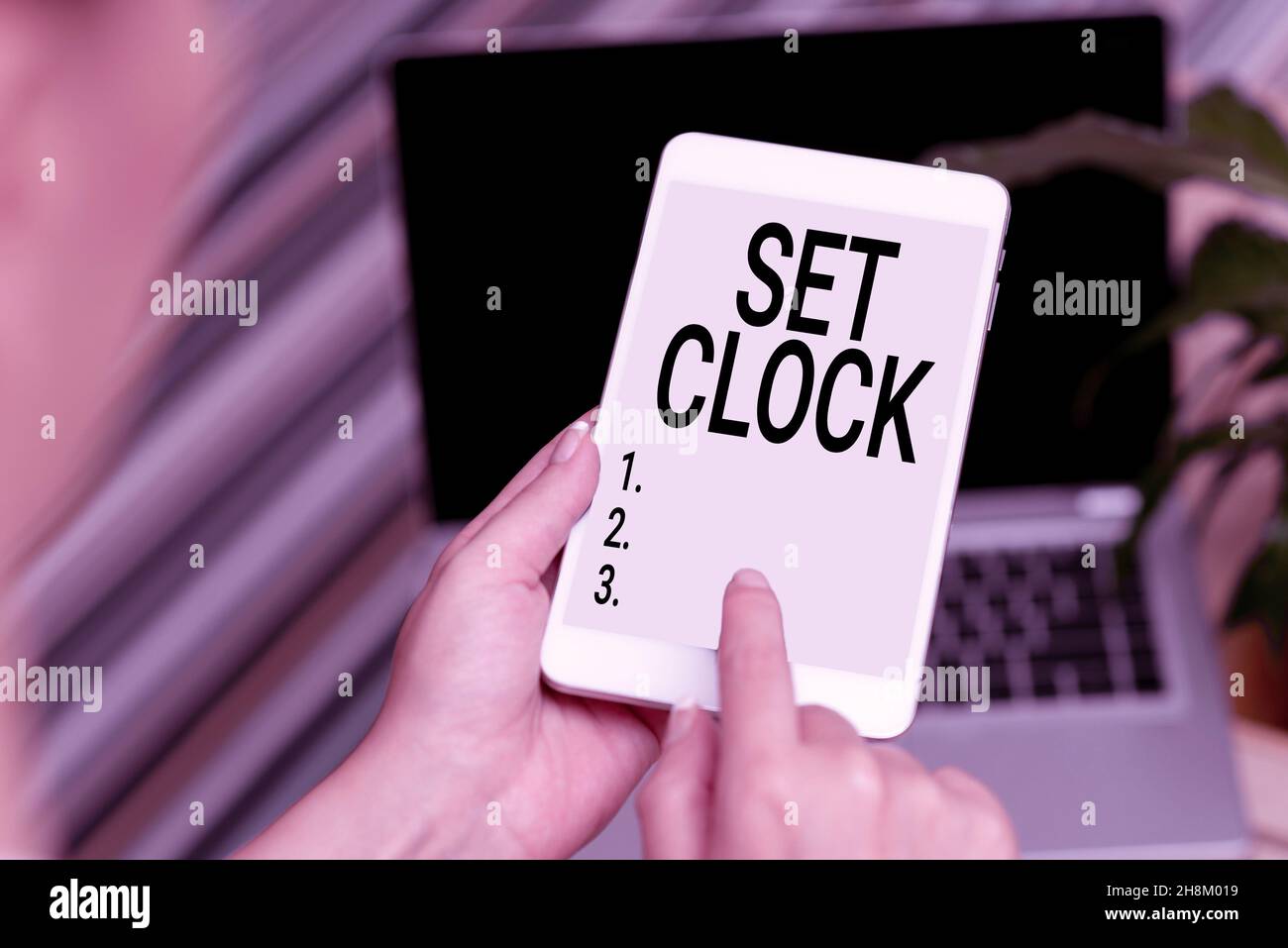 Sign displaying Set Clock. Word Written on put it to the right time or ...