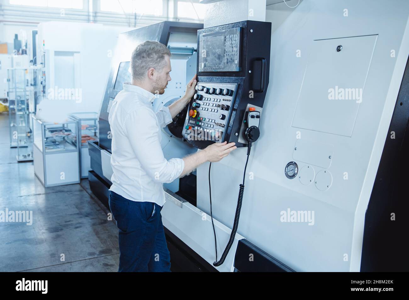 Portrait male engineer operating cnc hi-res stock photography and ... Portrait male engineer operating cnc hi-res stock photography and ...