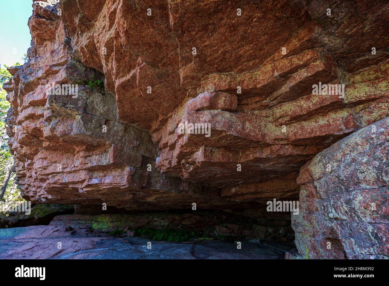 Beautiful rocky crag hi-res stock photography and images - Alamy