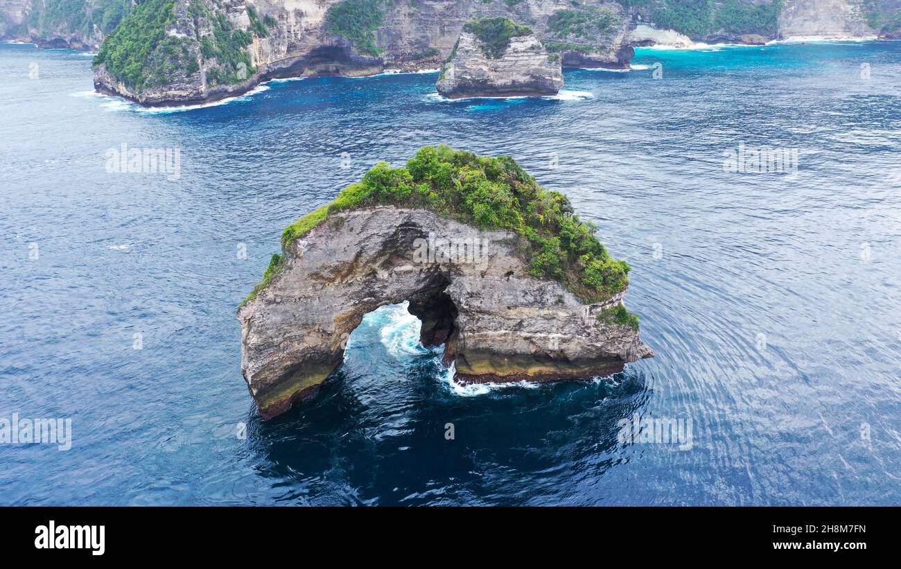 Elephant Rock Formation. This natural rock arch is located in Indian ...