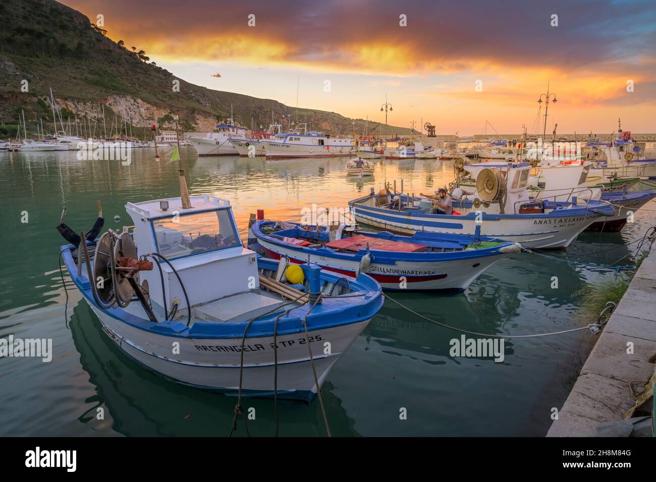 Boote, Fischerhafen, Castellammare del Golfo, Sizilien, Italien Stock ...