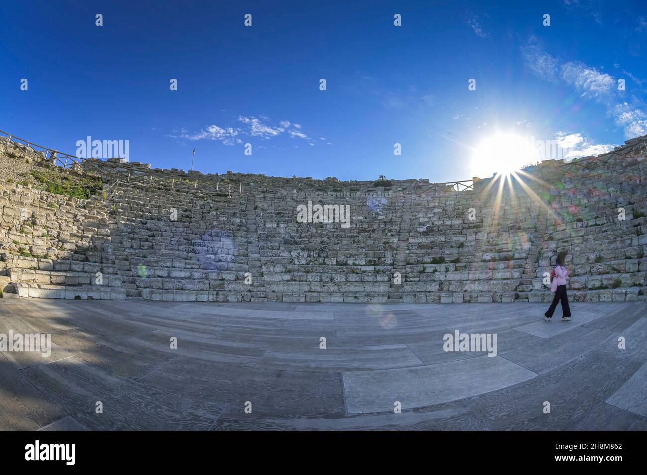 Segesta amphitheater sizilien hi-res stock photography and images - Alamy