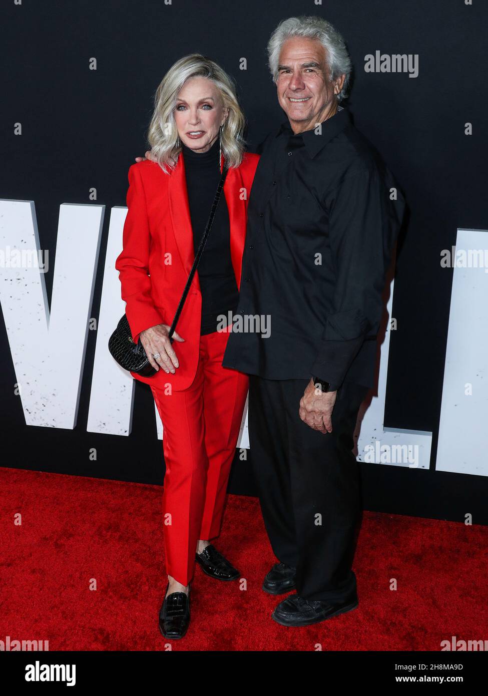 Donna mills and larry gilman hi-res stock photography and images - Alamy