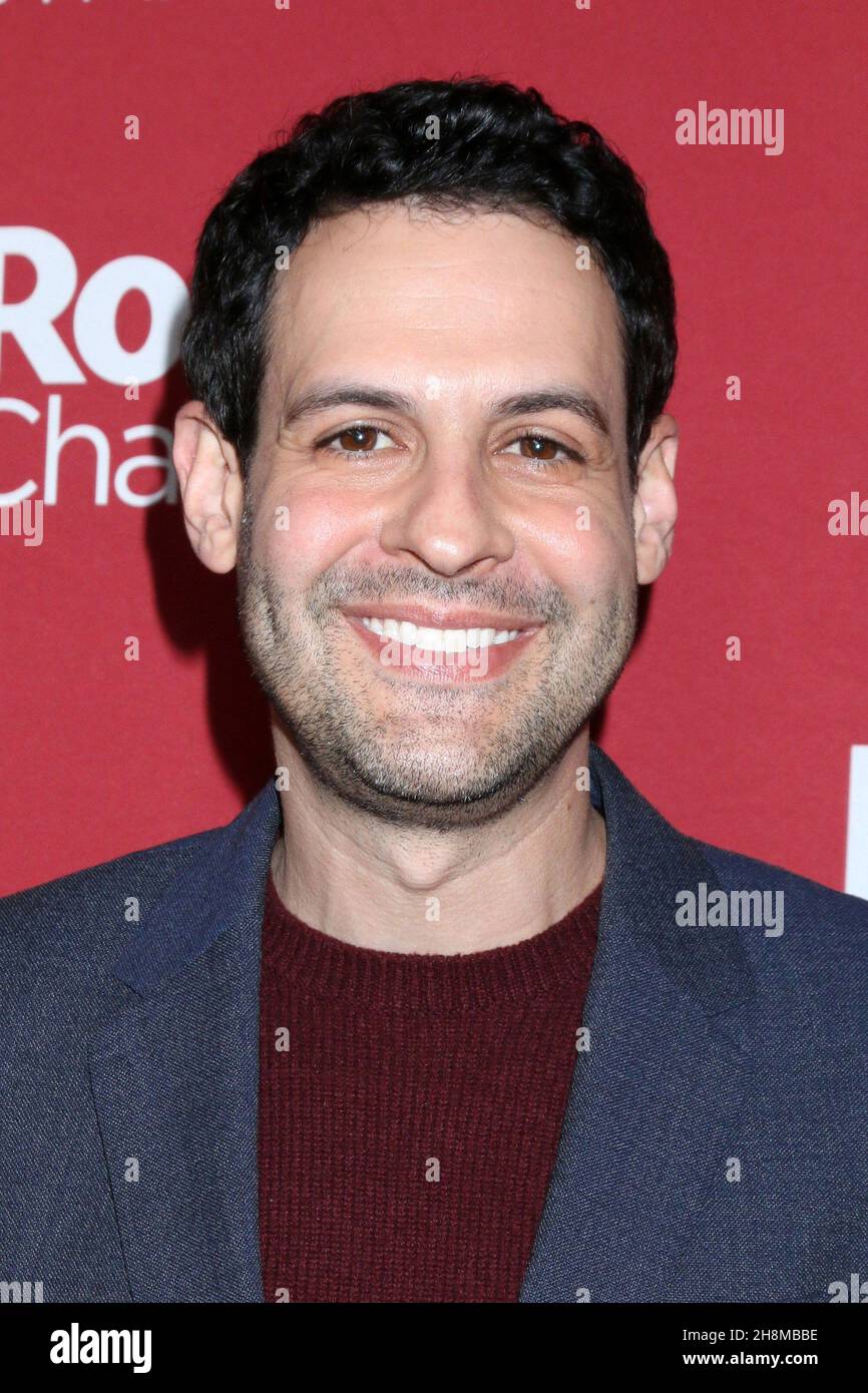 Los Angeles, CA. 30th Nov, 2021. Andrew Leeds at arrivals for ZOEY'S ...