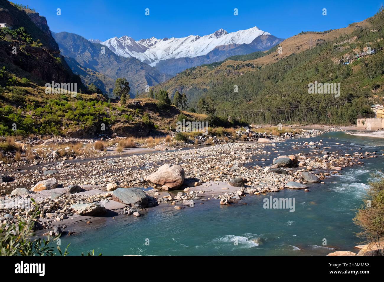 Beautiful Satluj river with scenic Kinnaur Himalaya mountain range near ...
