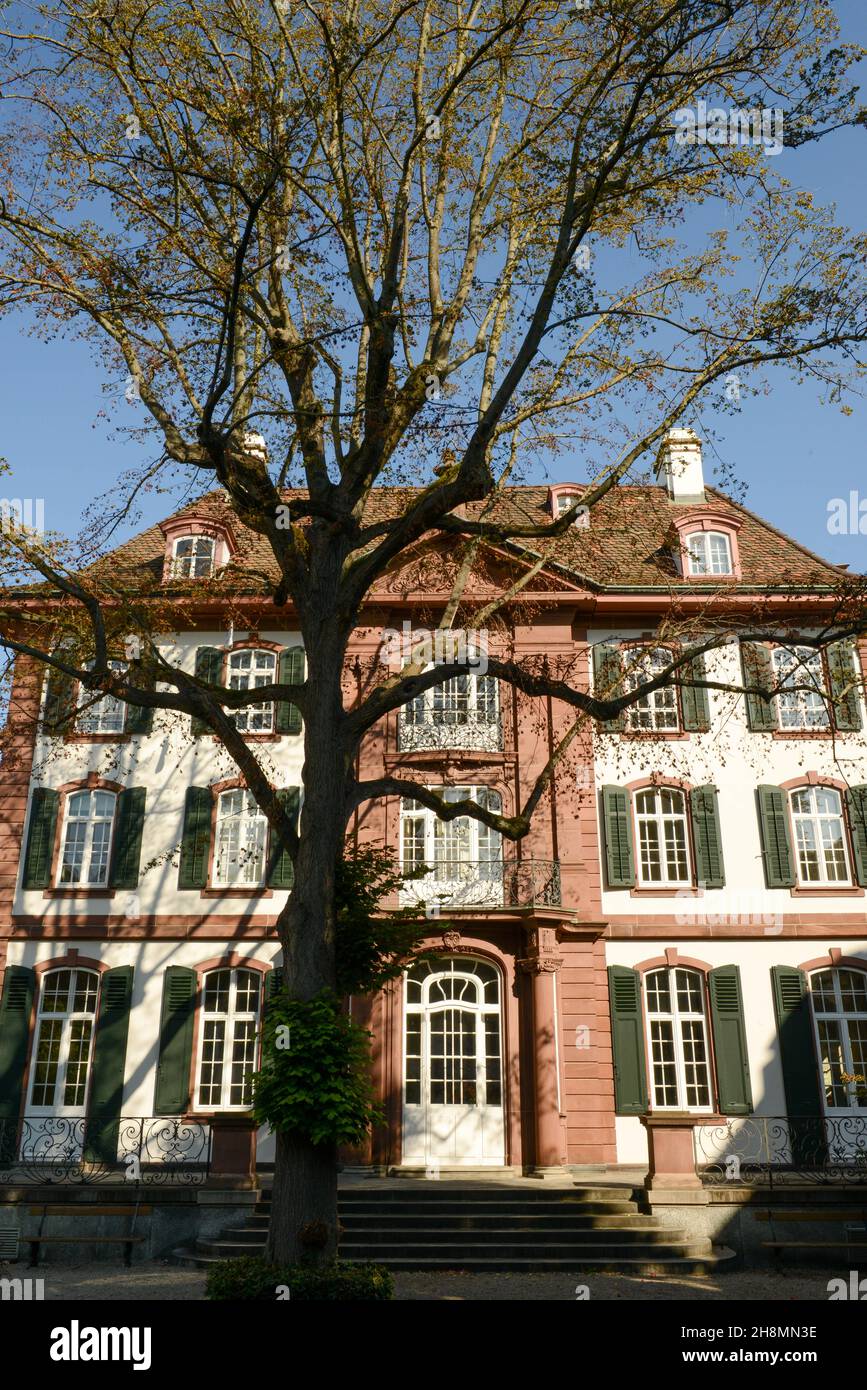 Traditional basel house switzerland hi-res stock photography and images ...