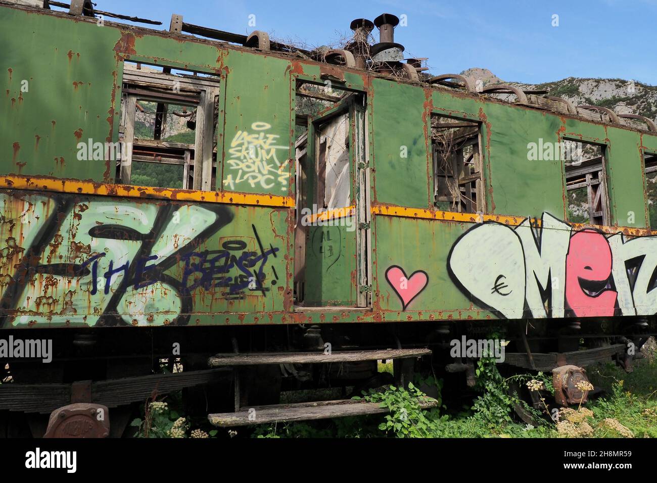Wagon travel painting hi-res stock photography and images - Alamy