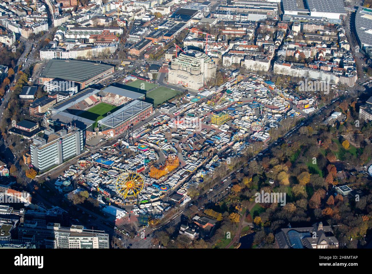 Hamburg cathedral hi-res stock photography and images - Alamy