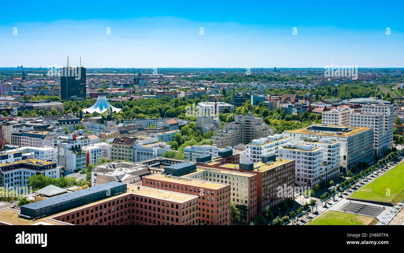 View from the high-rise building at Potsdamer Platz towards Tiergarten ...