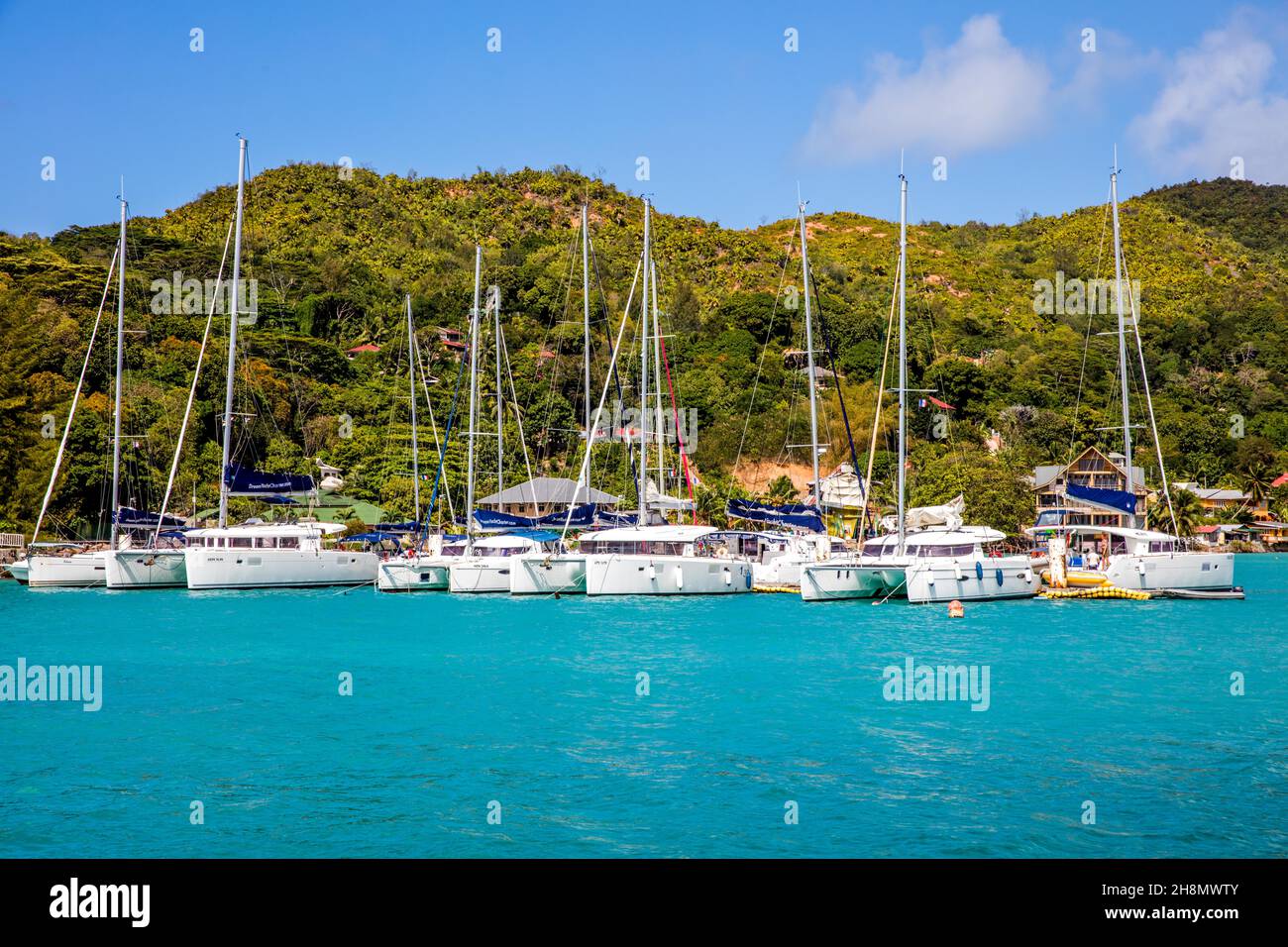 Group sailing seychelles hi-res stock photography and images - Alamy