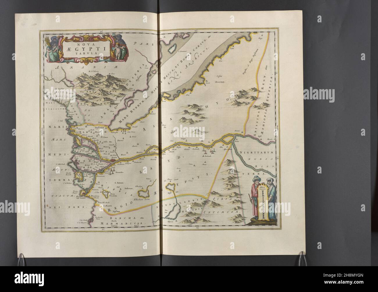 Old pacific map hi-res stock photography and images - Alamy