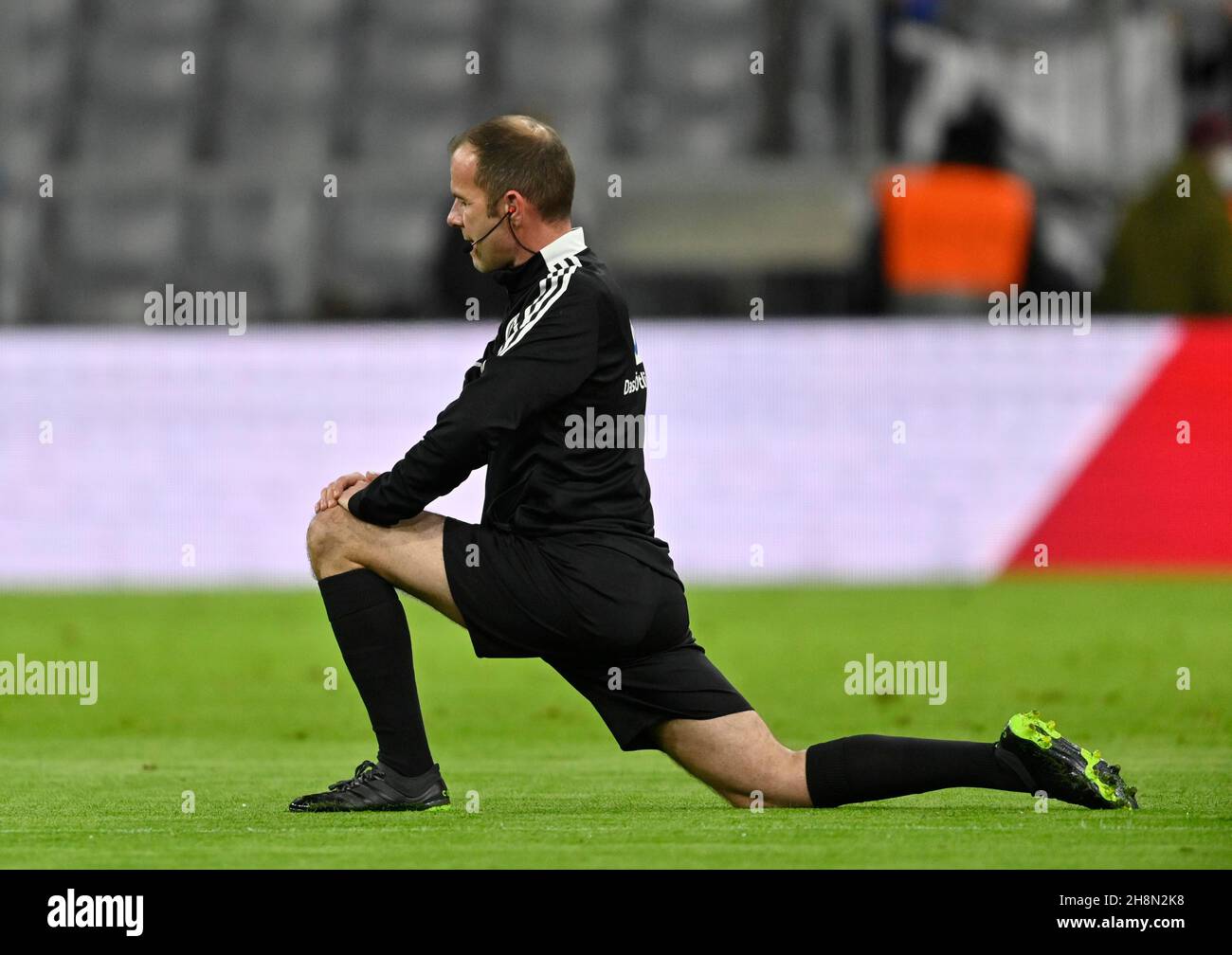 Warm-up, training, referee Marco Fritz, Allianz Arena, Munich, Bavaria ...