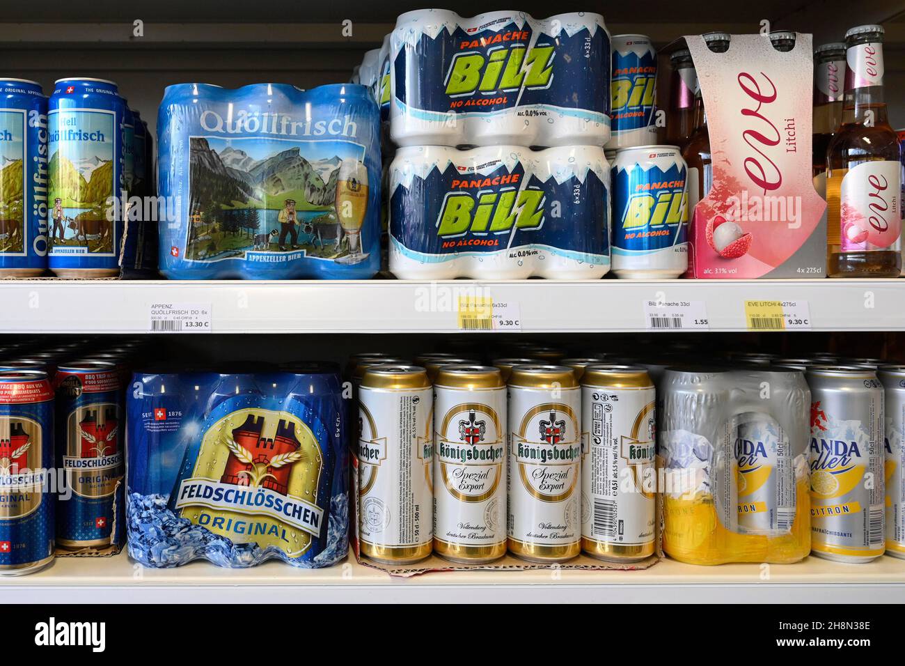 Beer shelf hi-res stock photography and images - Alamy