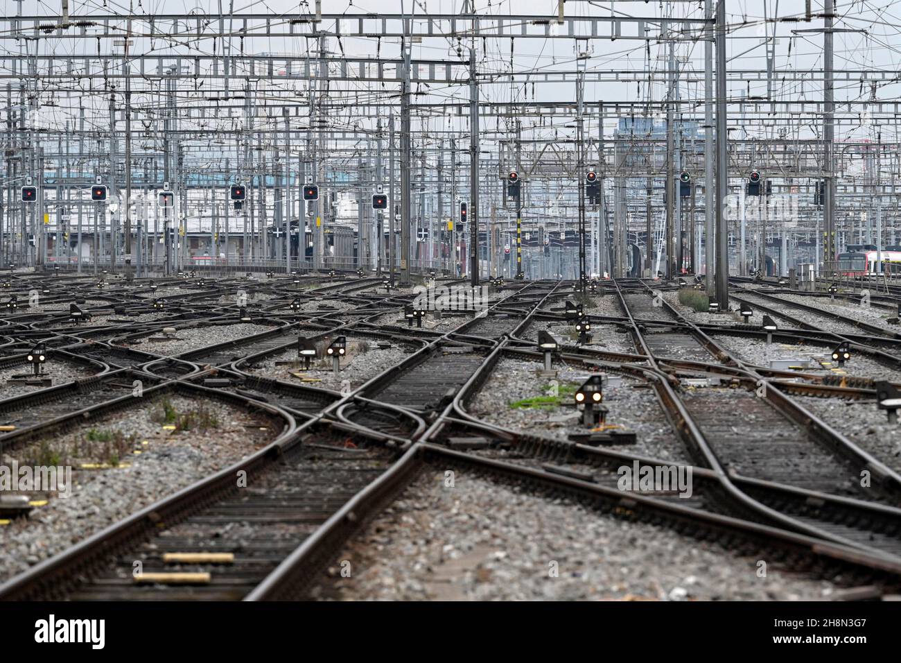 Switzerland rail hi-res stock photography and images - Alamy